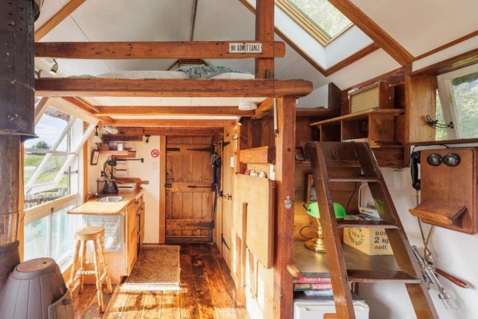 Colonial Cottage Style Tiny House Built For Only $8000