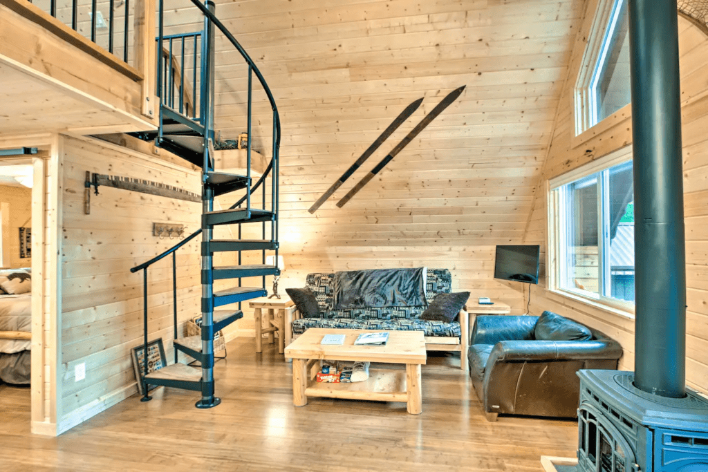 This Instagram-Worthy Cabin Is A Dream Come True For Travelers ...