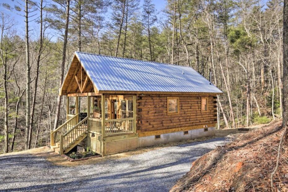 A Romantic Mountain Retreat Awaits You In This Cozy Cherry Log Cabin