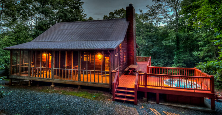 Fall In Love With This Secluded Hillside Cabin In North Georgia
