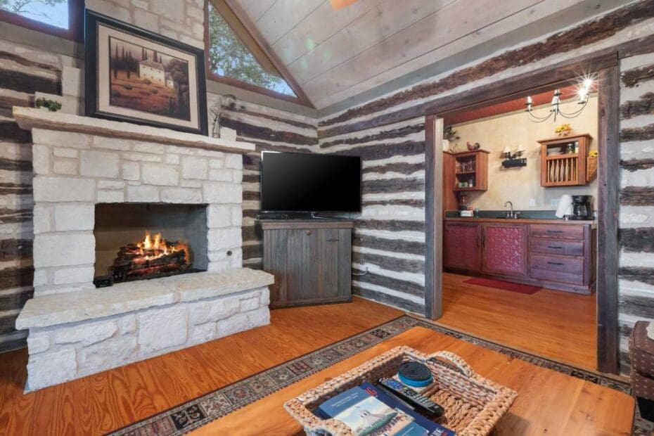 Check Out This Vintage 1800s Log Cabin With All The Modern Amenities