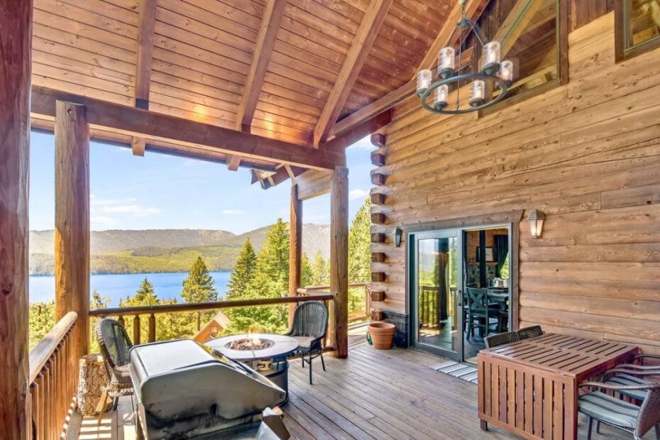 Come And Enjoy A Rustic Mountain Cabin With Modern Luxury