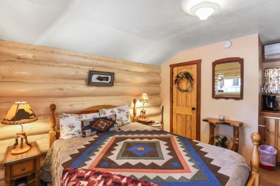 Peek Inside This Rustic Log Cabin With Forest View